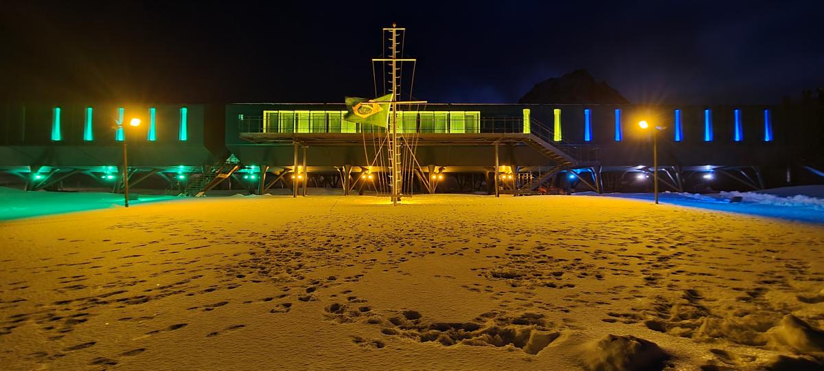 PARABÉNS, 38 ANOS DA EACF! - Fundação de Estudos do Mar